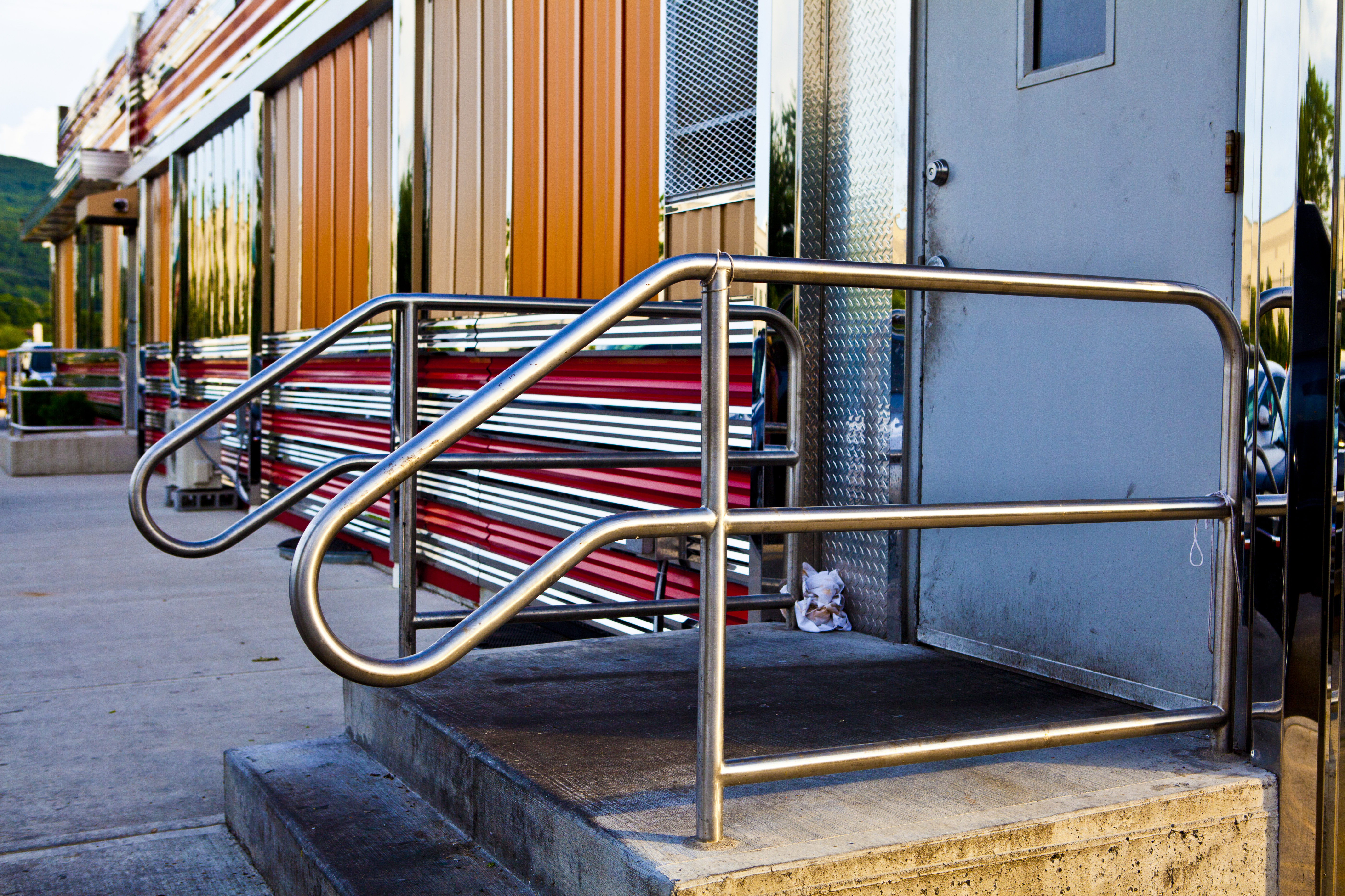 COMMERCIAL GALLERY | possenti-hof