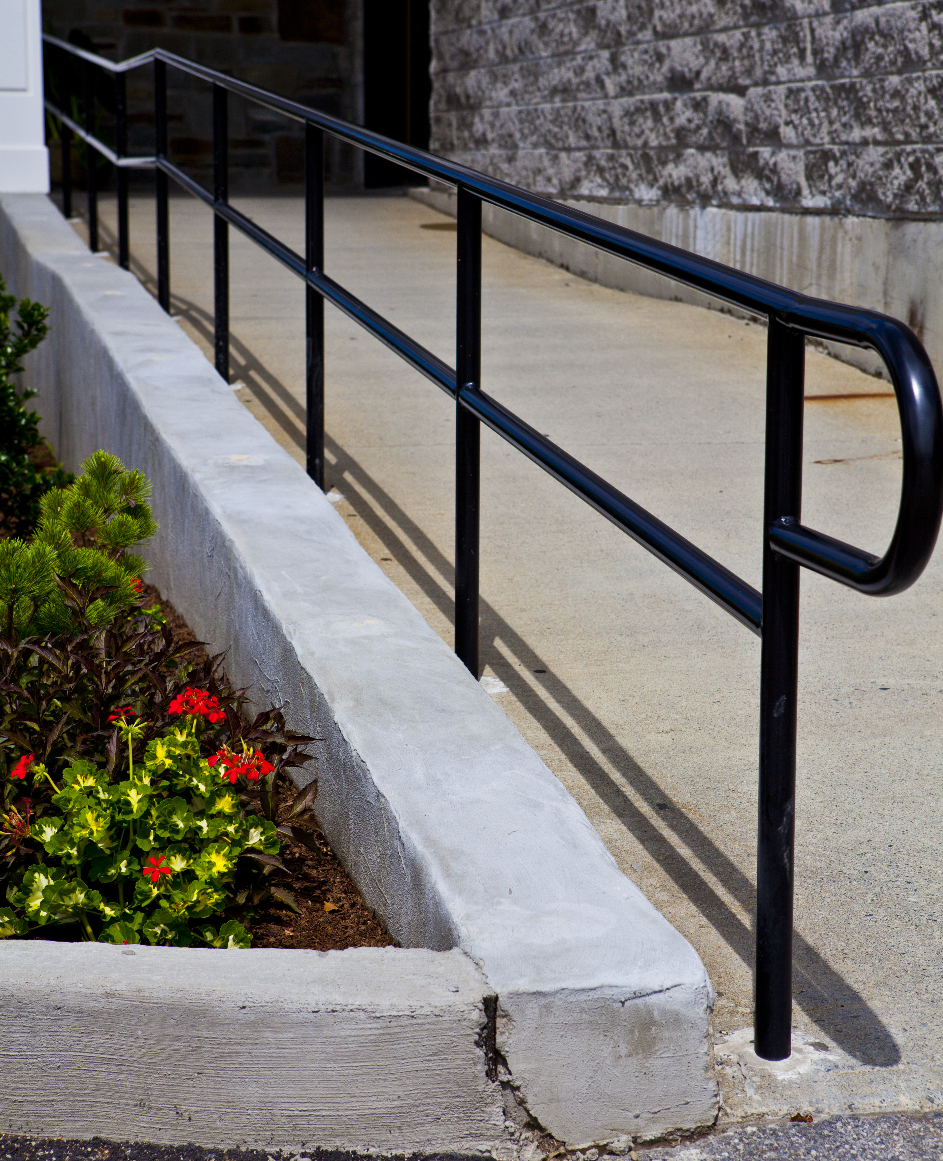 COMMERCIAL GALLERY | possenti-hof