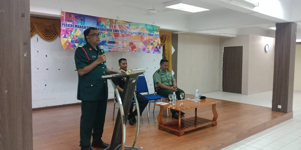 PROGRAM PERKHEMAHAN UNIT BERUNIFORM