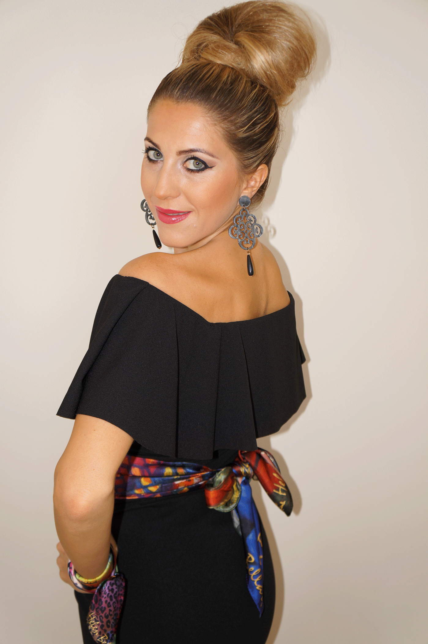 Stylish Ways to Wear a Silk Scarf Belt. Be Trendy & Be Unique!!!