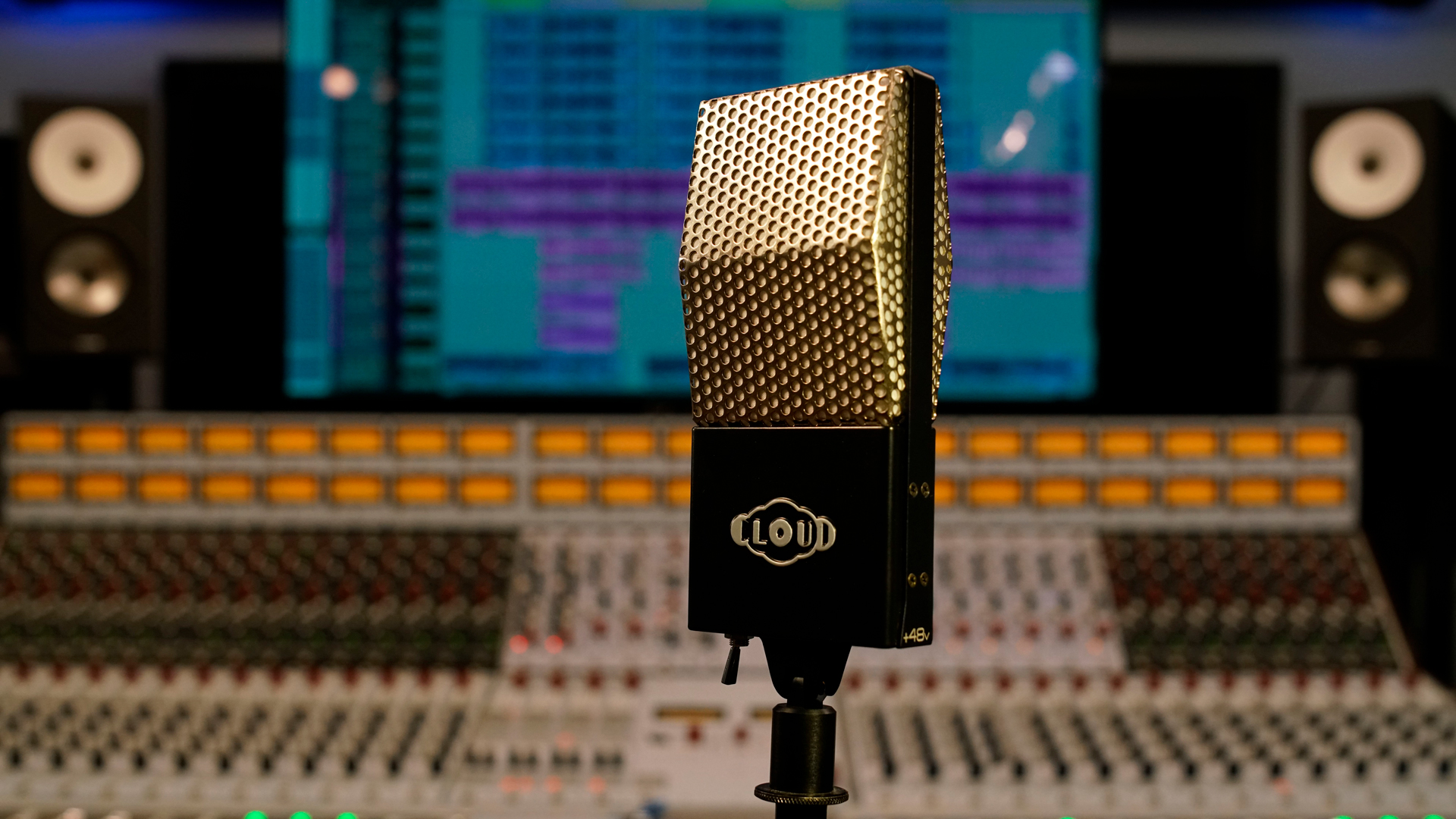 Are Ribbon Microphones Better Than Condensers?
