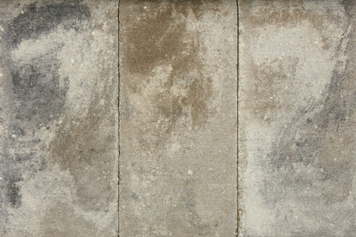 Crest Bullnose - Timeless | Backyard Beginnings