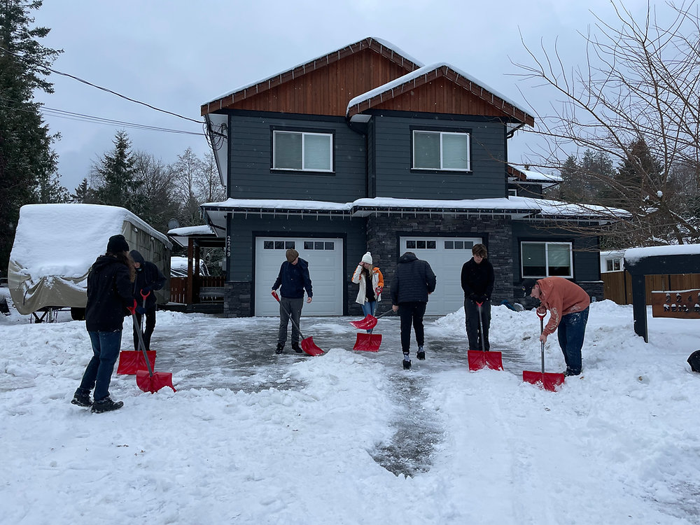 Students shovel snow and more on high school service day