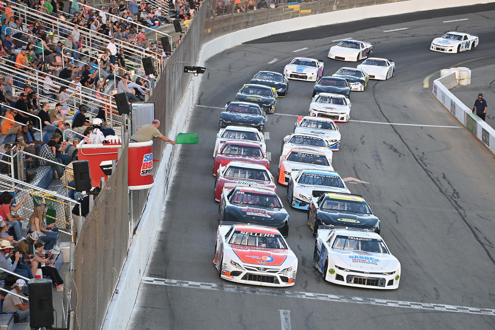 Sellers, Riggs split Late Model Stock twins at South Boston Speedway