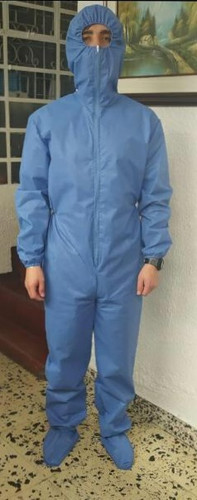 Trajes Nacional De Plástico