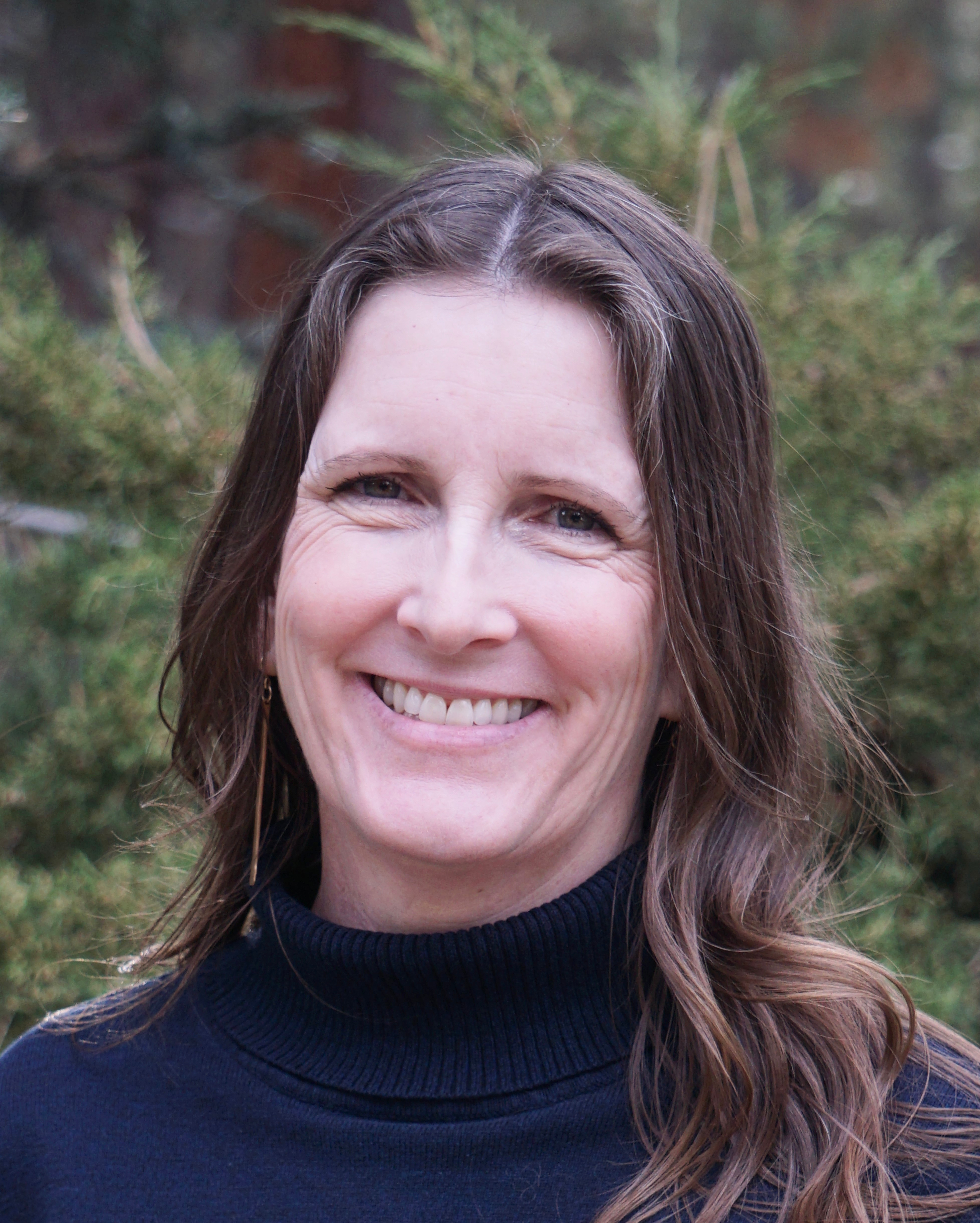 Laura F Levin
