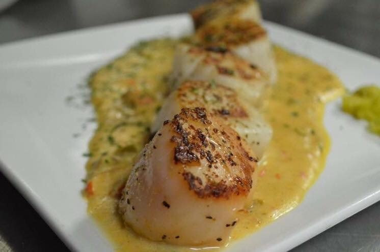 Sea Scallops with Creole Sauce