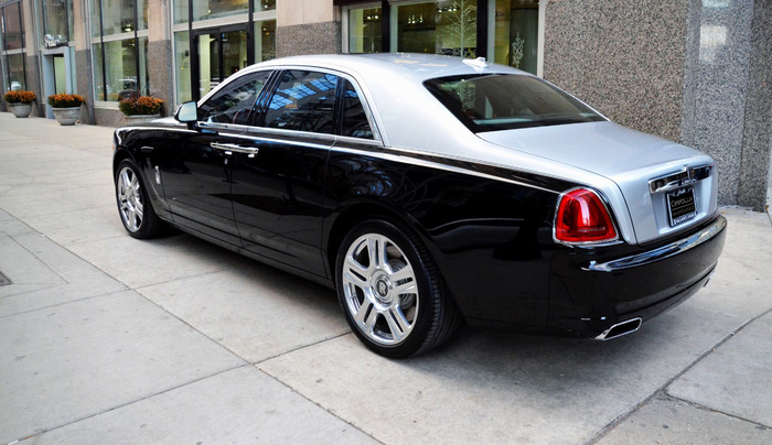 Rent a Chauffeured Rolls Royce Ghost | Prom Car | CelebLux Chicago