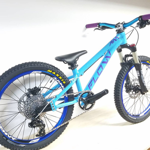 Flow 20" Custom 10 spd Bike with Manitou Junit fork | flowkidsbikes
