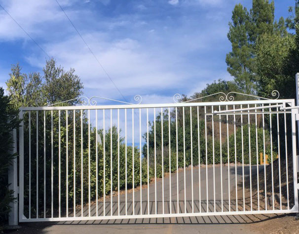 Standard Gate Installation | The Gatekeeper