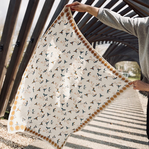 Foulard Apaches collection "Cerisier" coloris vanille - 2 dimen | Linara