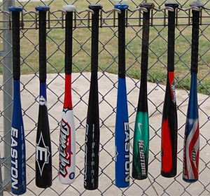 difference in softball bats