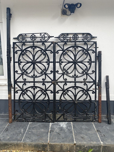 CAST IRON GATES PAIR RECLAIMED PERIOD METAL ANTIQUE COMPLETE HINGES ...
