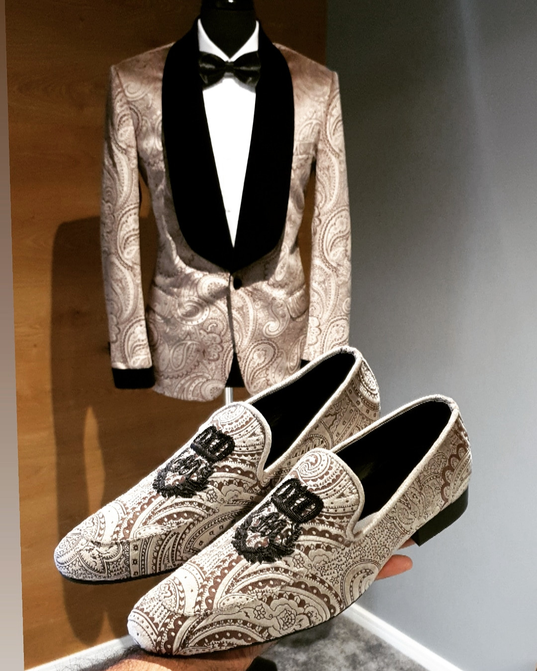 Fullscreen Page | mochee-kent