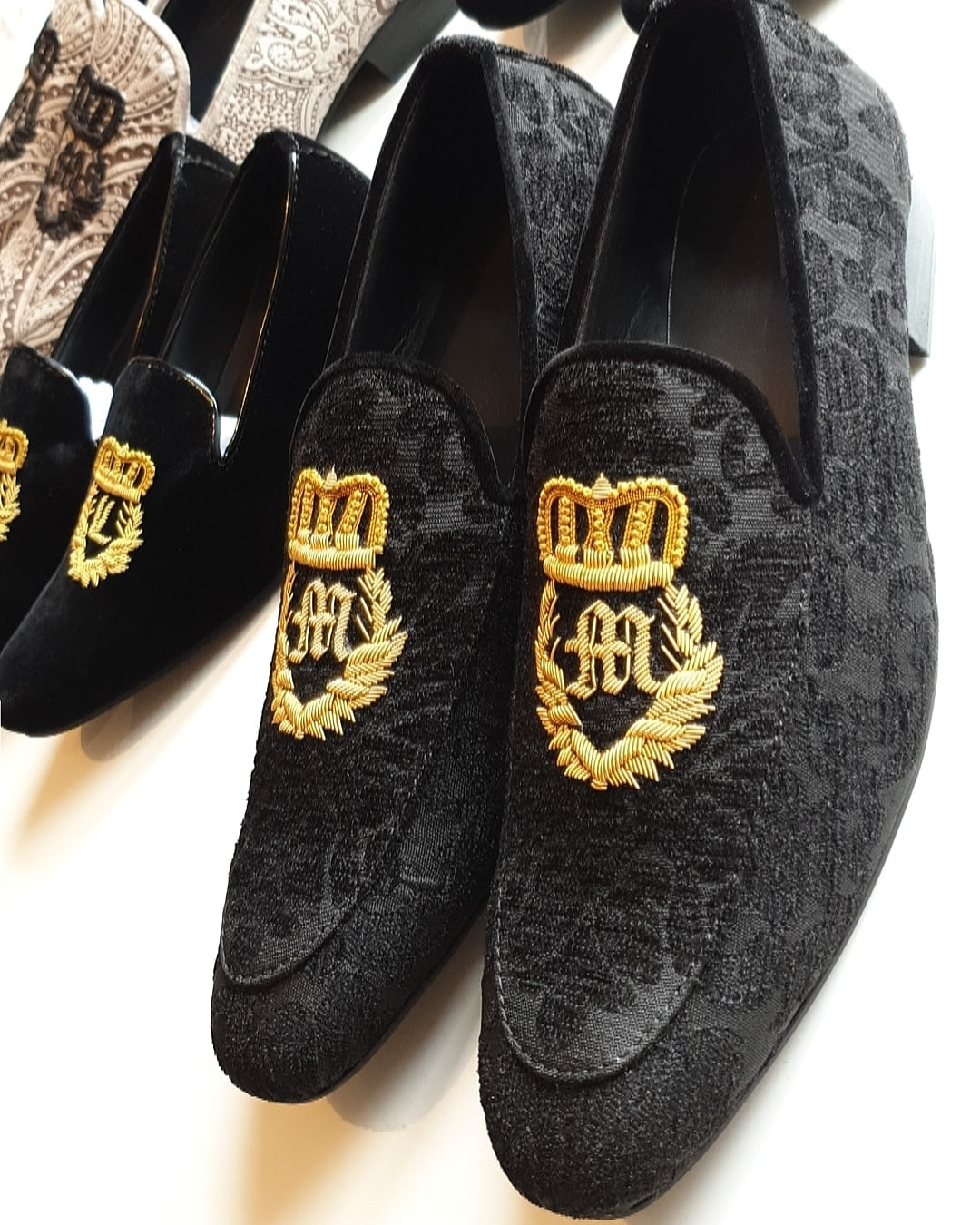 Fullscreen Page | mochee-kent