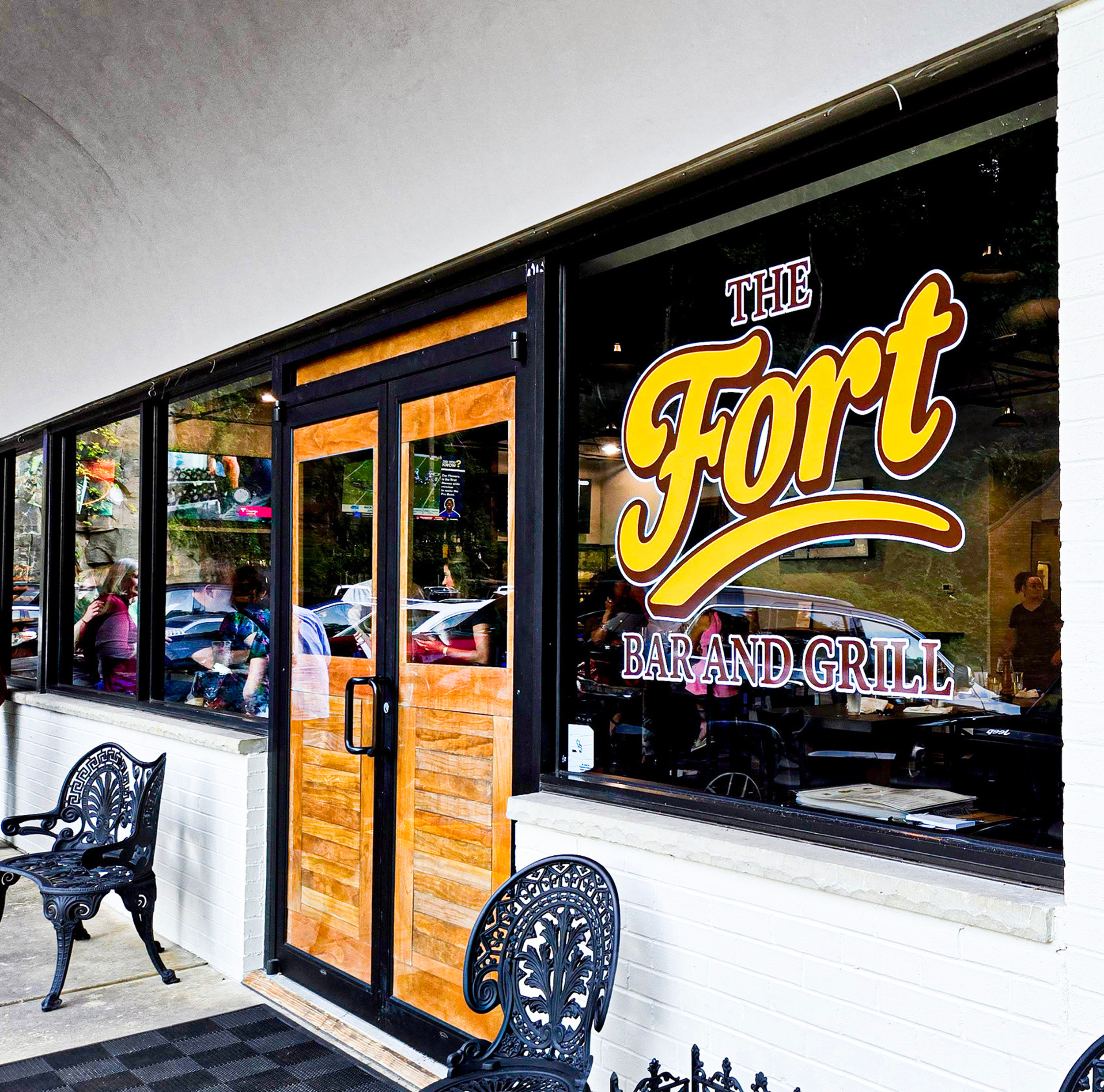 THE FORT BAR & GRILL | charleston, wv