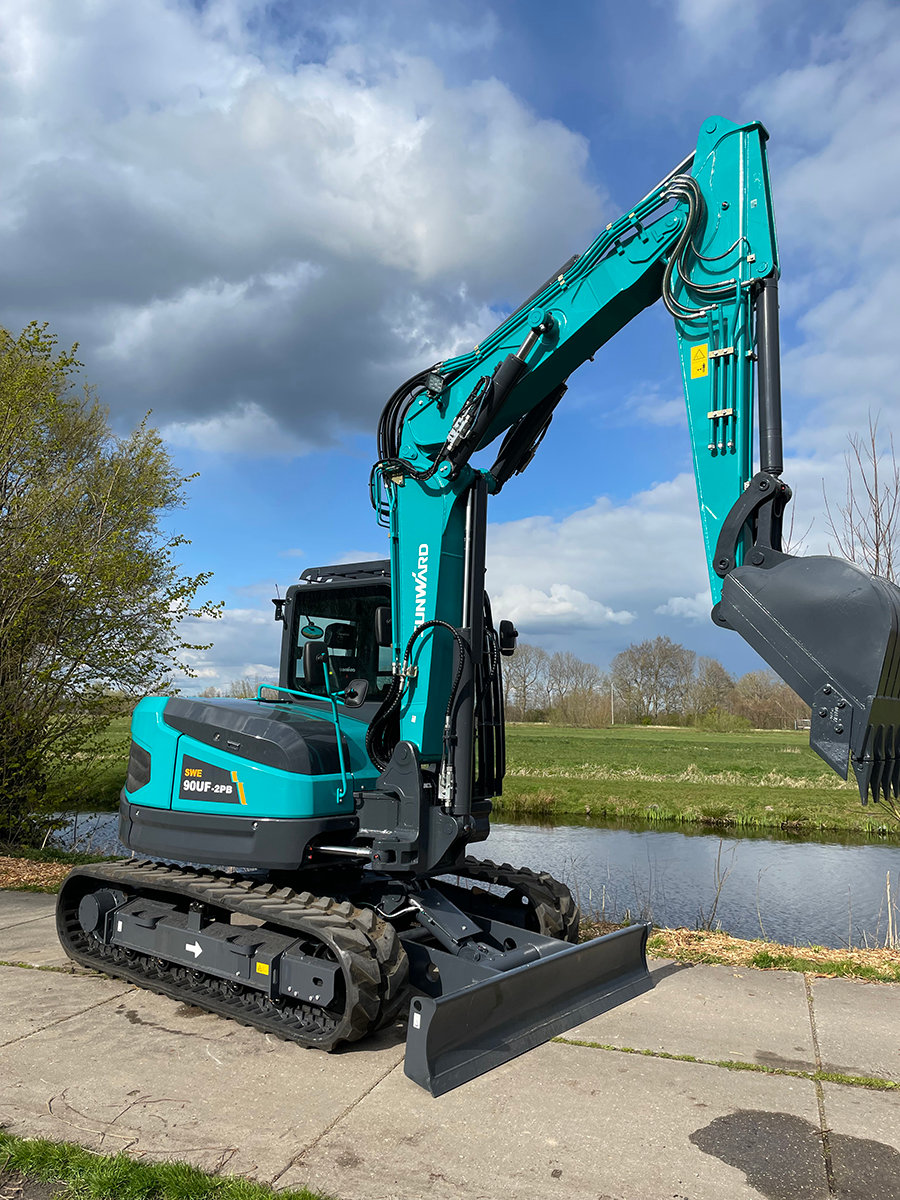 Sunward SWE 90UF-2PB