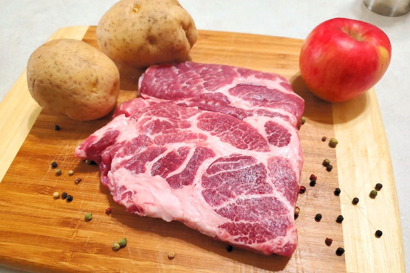 Pastured Heritage Pork | Arrowhead Meats Ltd