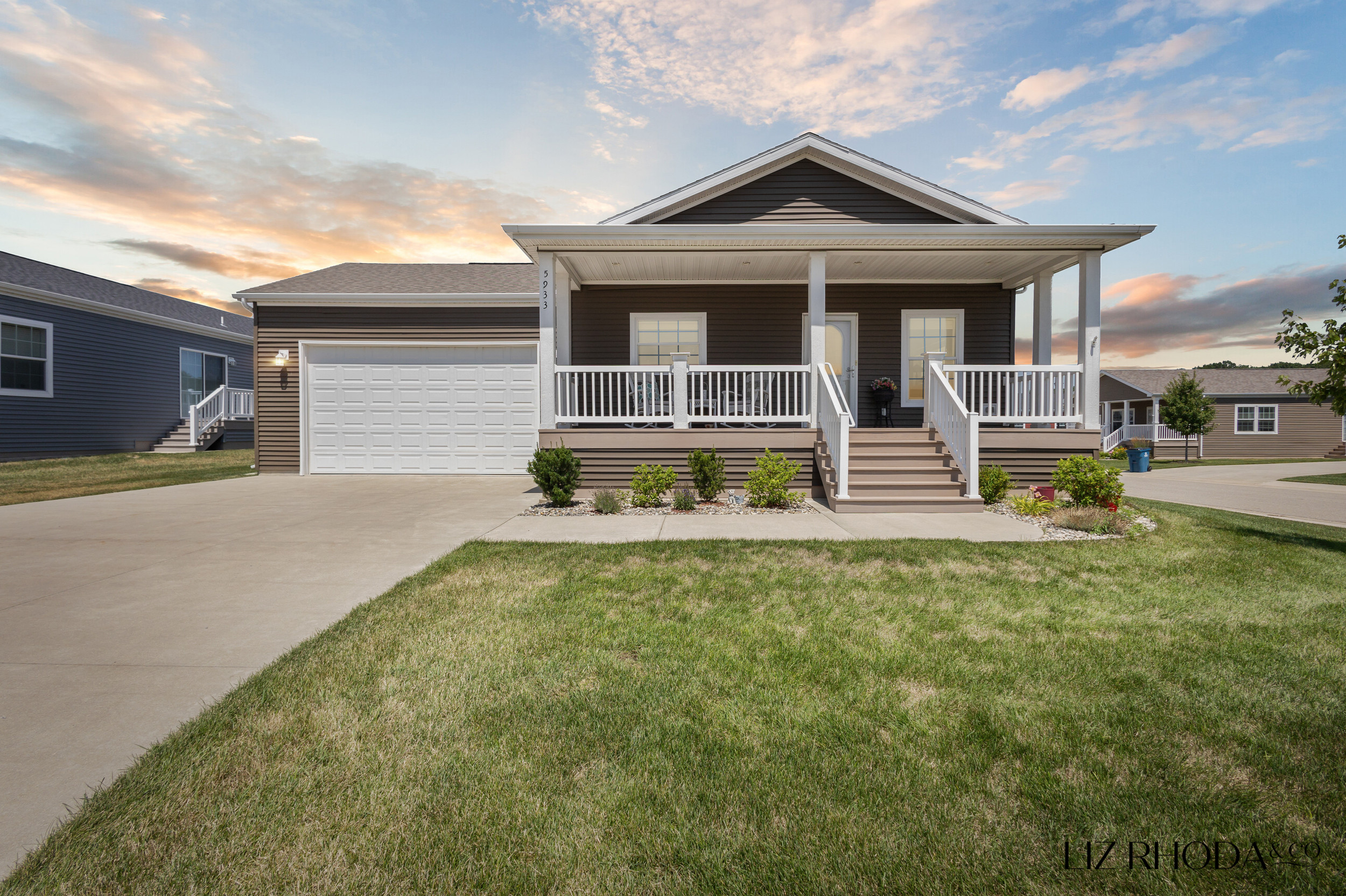 5933 Trillium Hills Drive NE | Liz Rhoda & Co