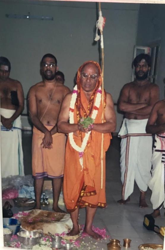 THE GURU PARAMPARA | Sri Gnanananda Giri Peetam