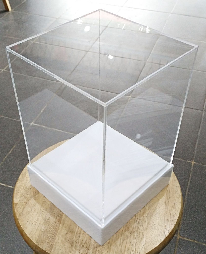 Kotak Display Acrylic