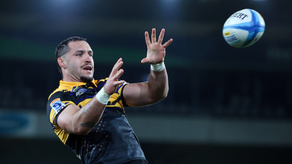 Flanders to depart Hurricanes for Japan