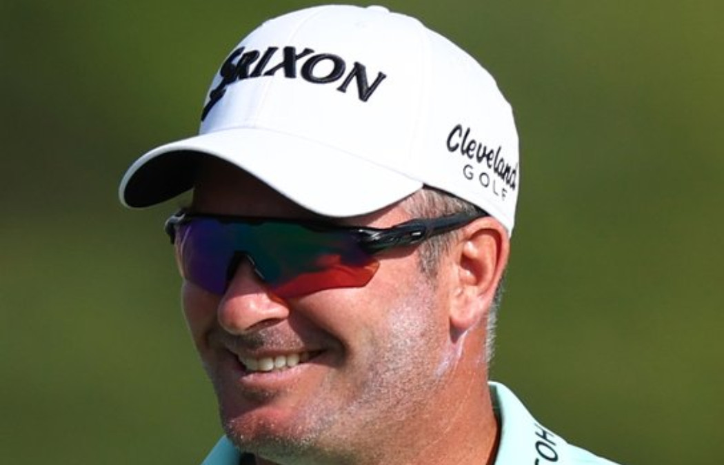 Fox joint leader, Ko misses cut Garvey just in