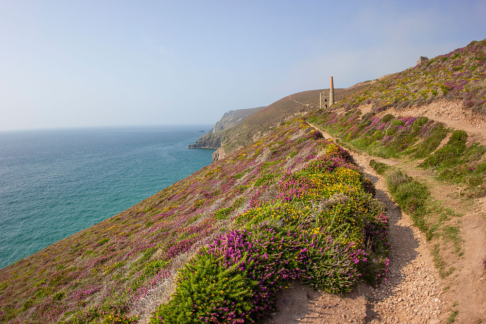 15+ Most Beautiful Places in Cornwall (From Someone Who Keeps Going Back)