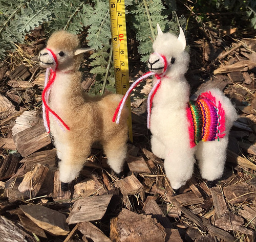 Vicuna Figurines (5 pack) | the-alpaca-guy