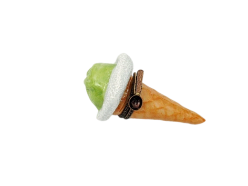 PISTACHIO & CHANTILLY ICE CREAM CONE | aflimoges