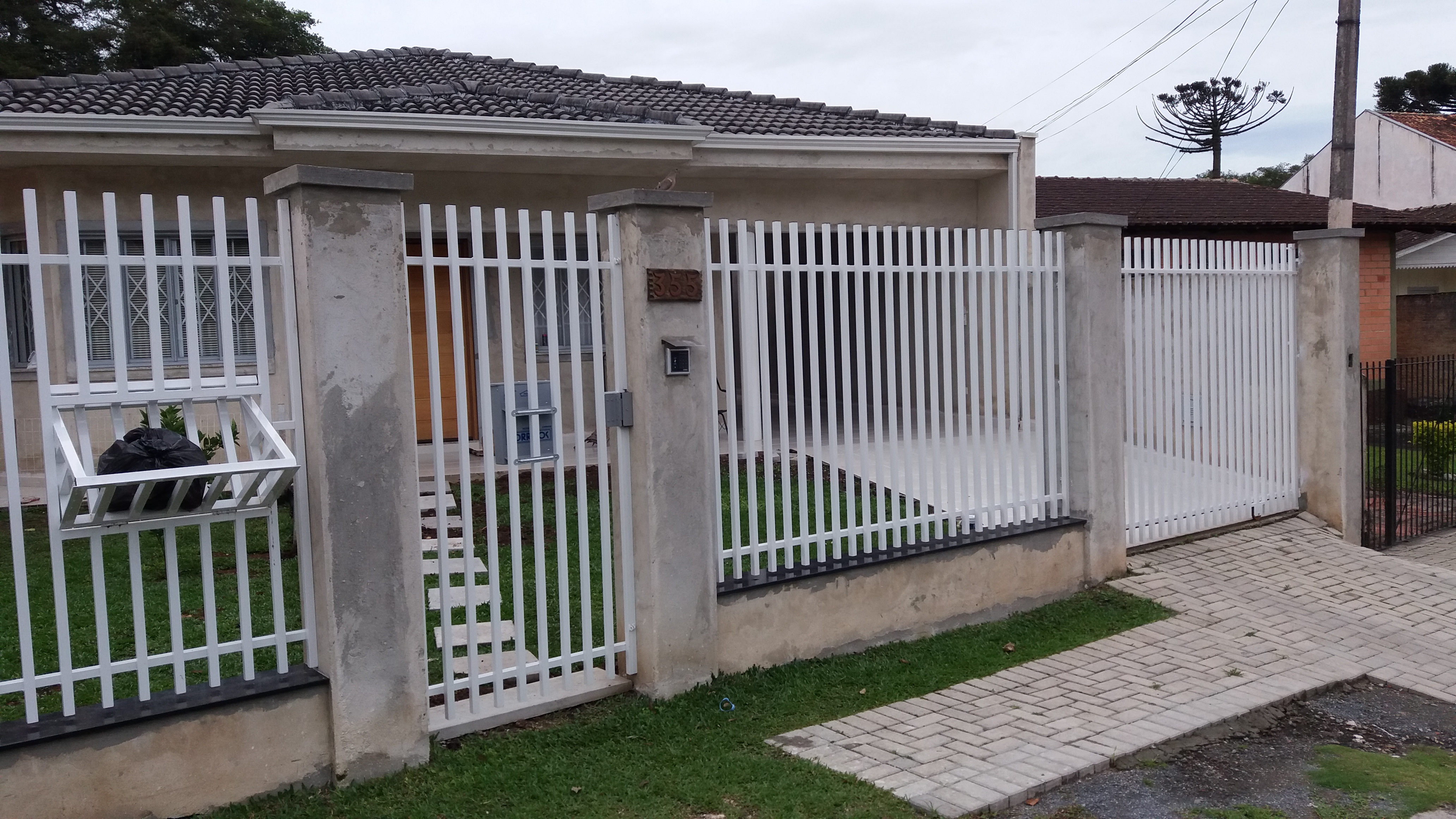Lumicril Luminosos | Portões, Grades, Coberturas | Curitiba Pr