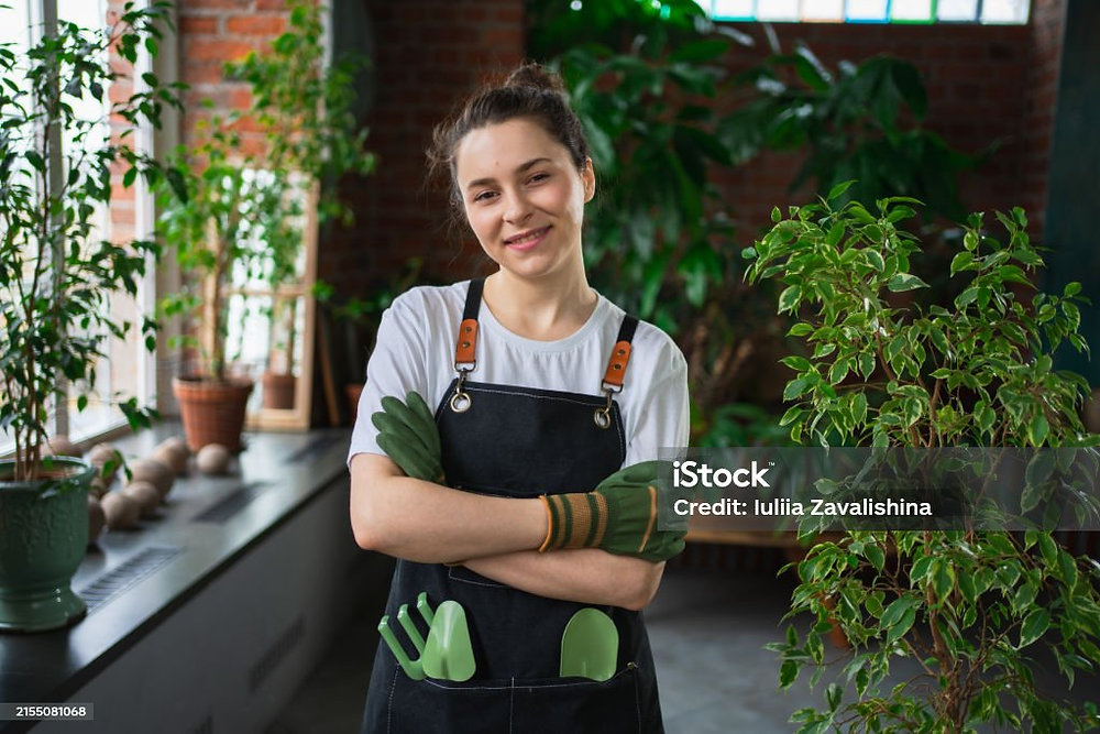 Best Womens Gardening Clothes For Comfort And Durability In New Zealand