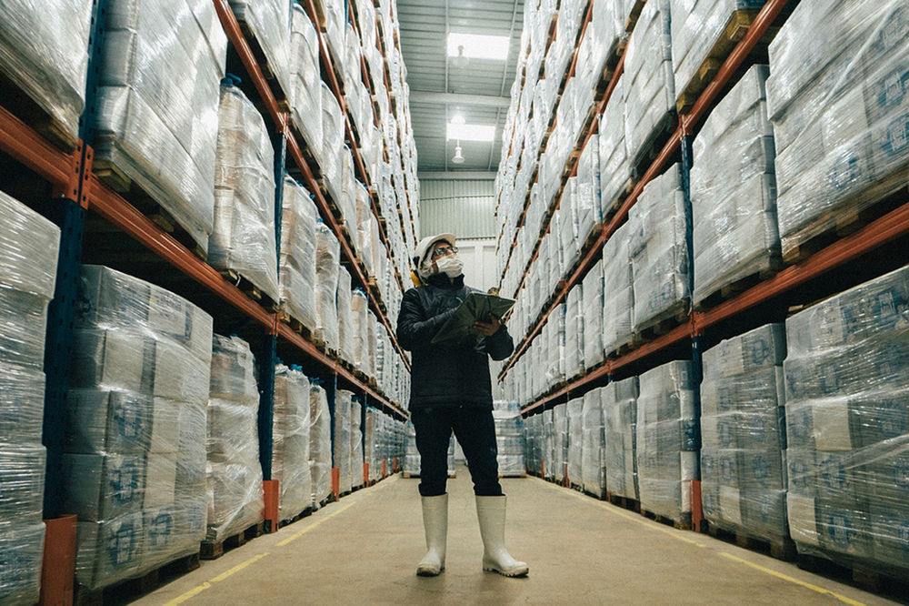 Complete checklist for warehouse cleaning