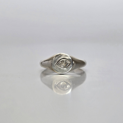 Eye Signet Ring | Spencer & Kuehn