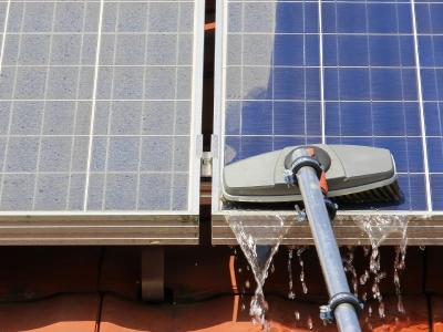 Solar Panel Cleaning | Solar Panel Cleaning Services