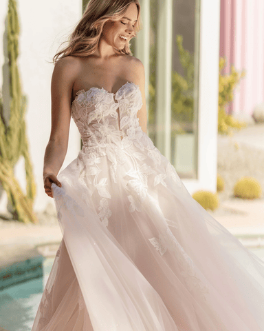 Satin vs Lace Fabric for Wedding Dresses: Which One is Right for You?