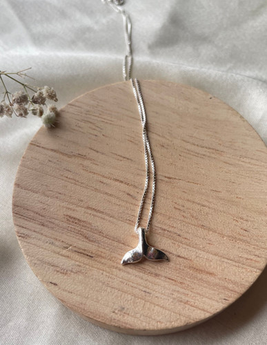 Beluga silver locket | Zitara