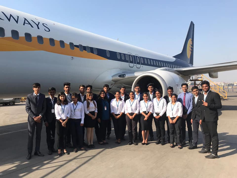 What Are Aviation Management Courses?