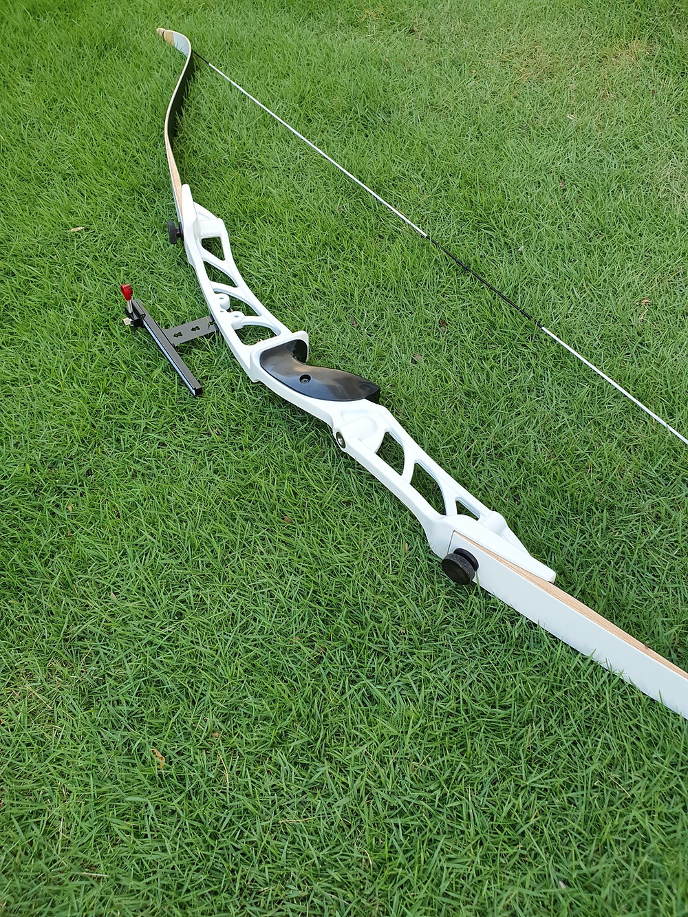 Core Silhouette Bow Review | The modern version of the beginner bow
