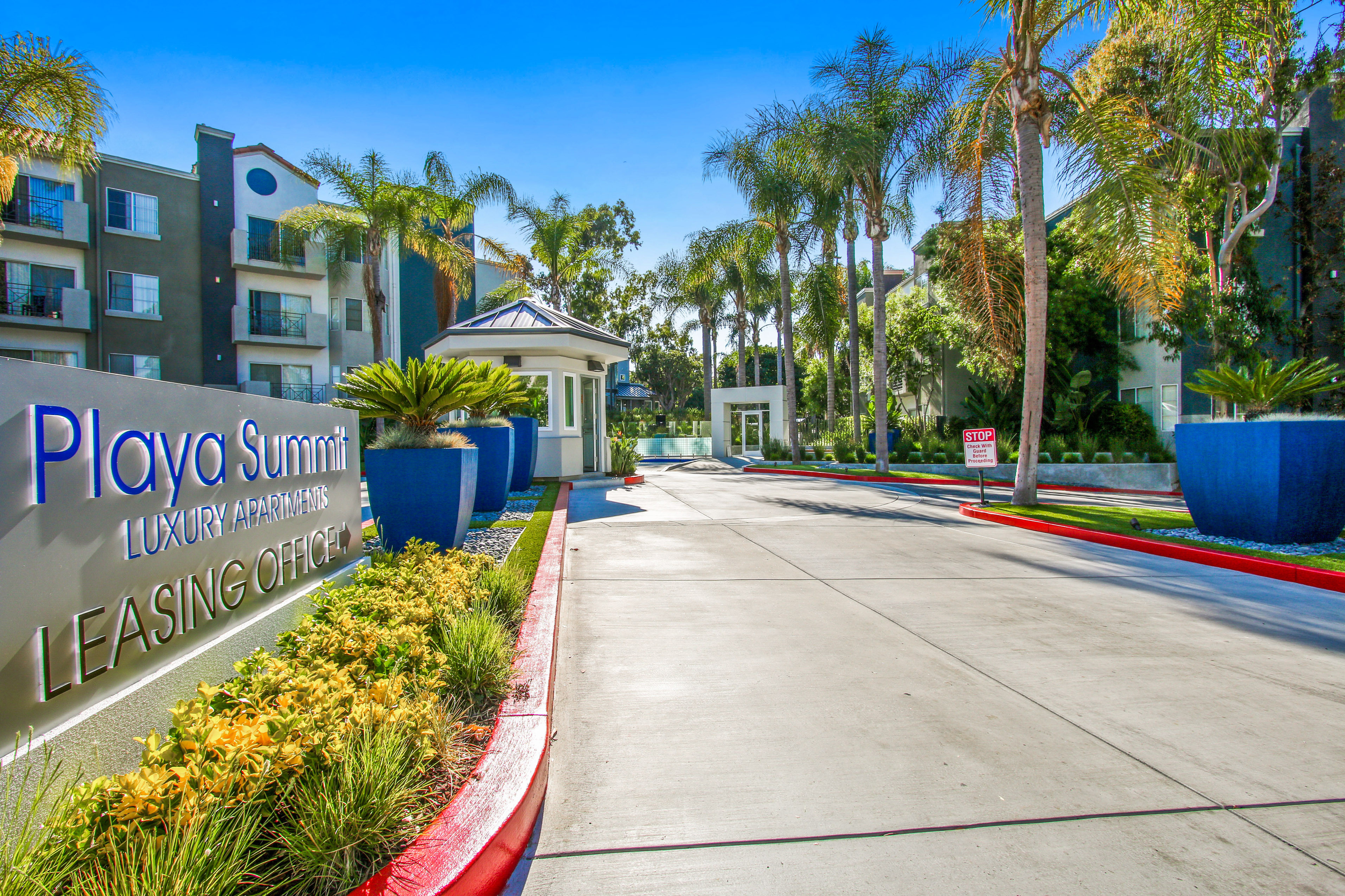 7077 Alvern St Los Angeles, CA 90045 by Garrett Williamson | LMUniverse ...