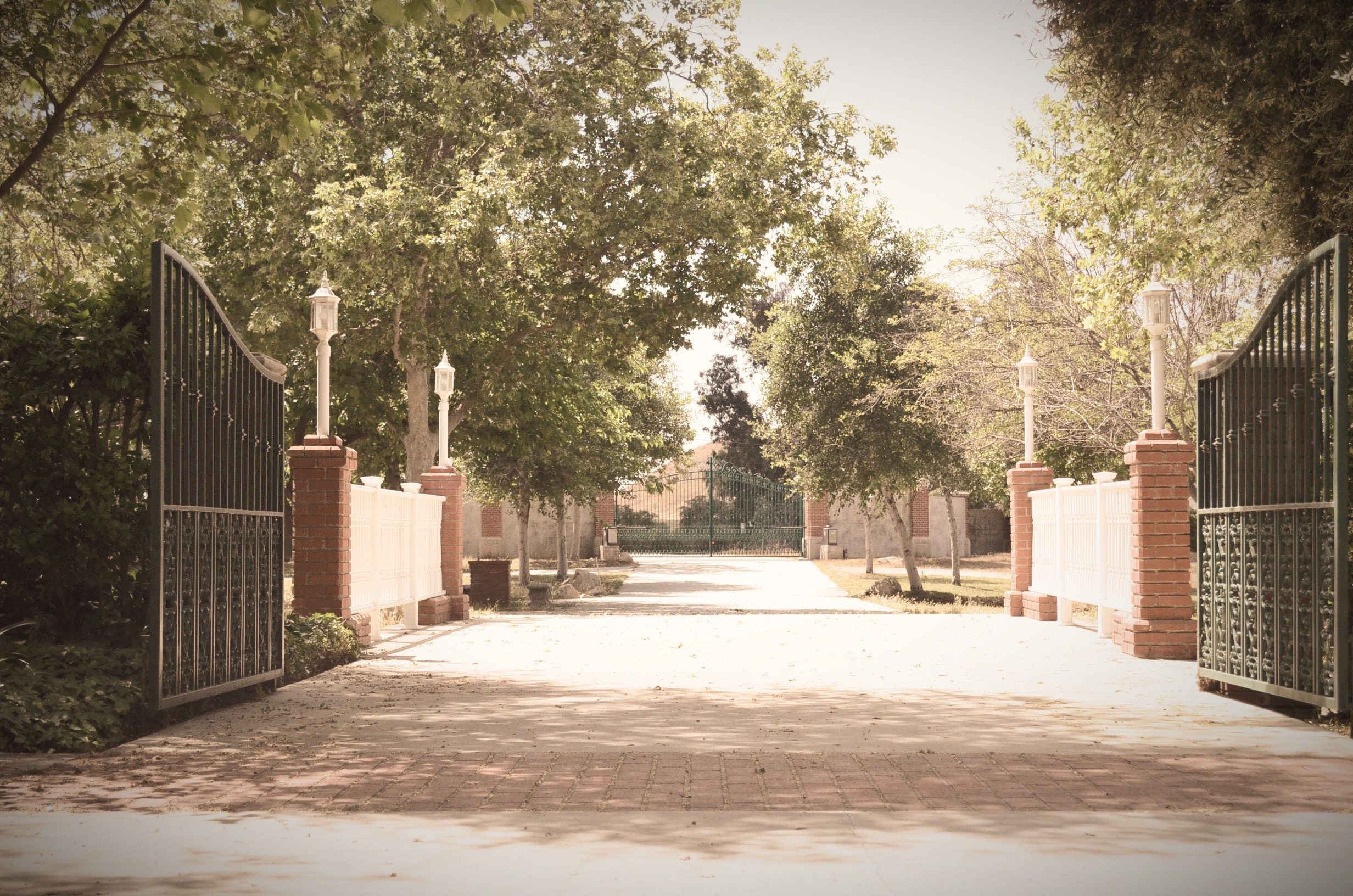 Gallery | Thatcher Manor Weddings | Riverside County