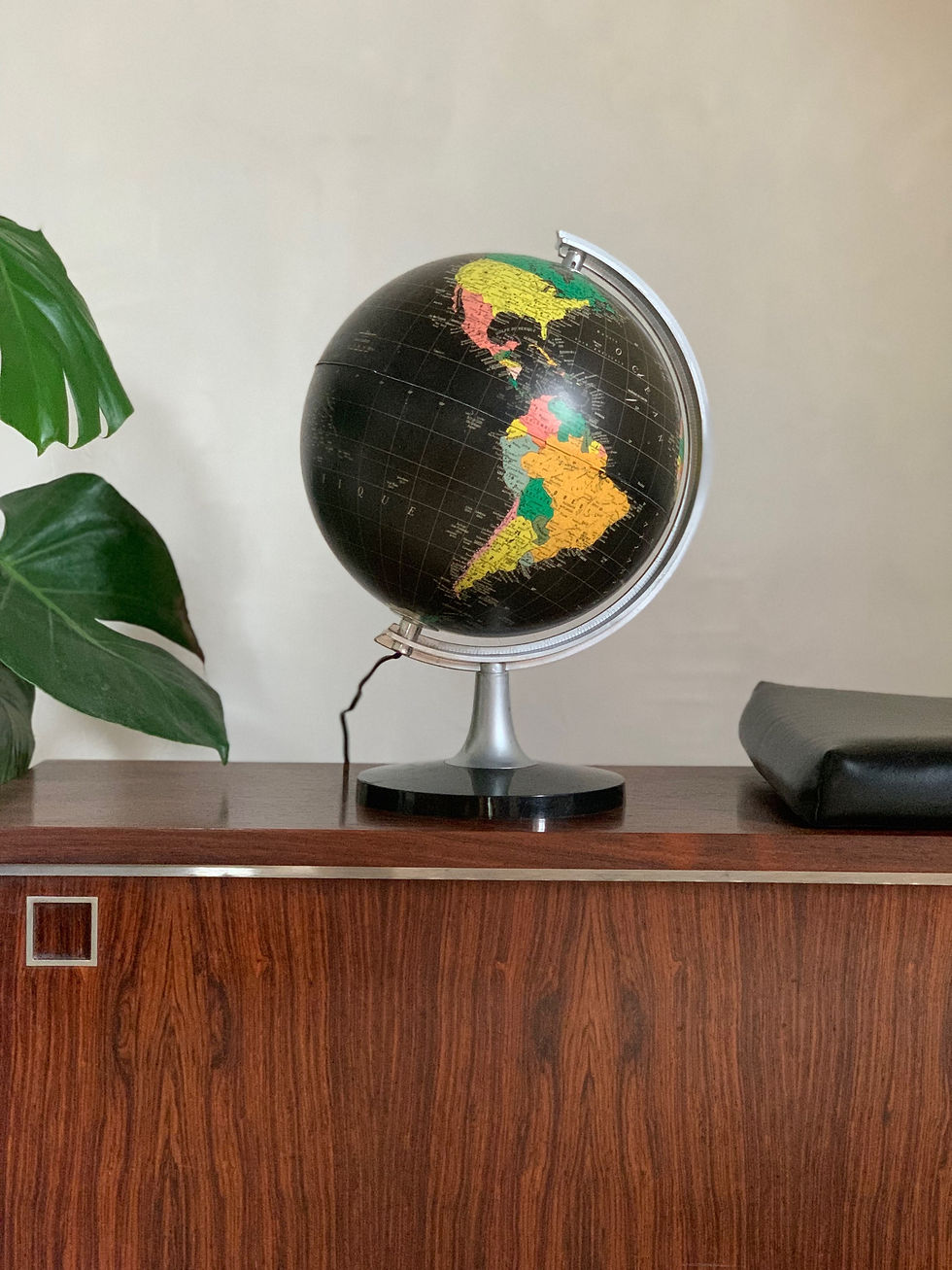 Globe terrestre Mappemonde noire lumineuse | collectionit