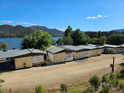 Howqua Valley Holiday Park I Lakeside Accommodation I Victoria