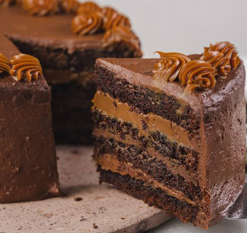 Chocolate Manjar cake made to order - Manjar