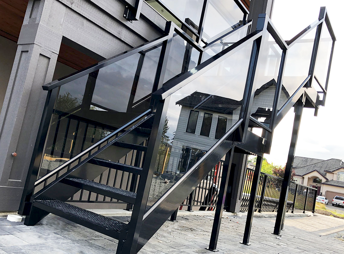 Aluminum Stair Case | Custom Railing Company | Bellingham, Ferndale ...