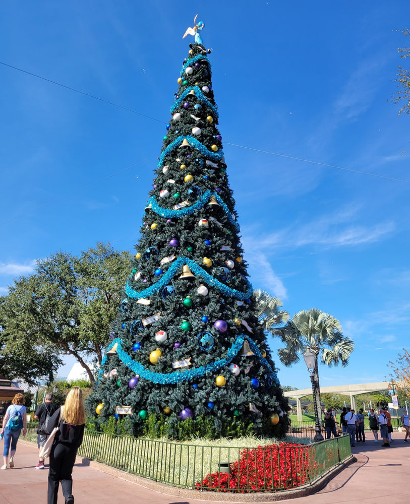 Christmas at Disney: Why You Need to Plan Now.