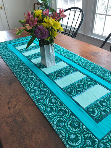 Table Runner Serger Pattern (Print) | gailpatricedesign