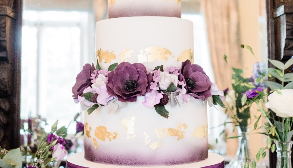 Deliciously Divine Cake Design | Nuneaton | Christmas Gifts