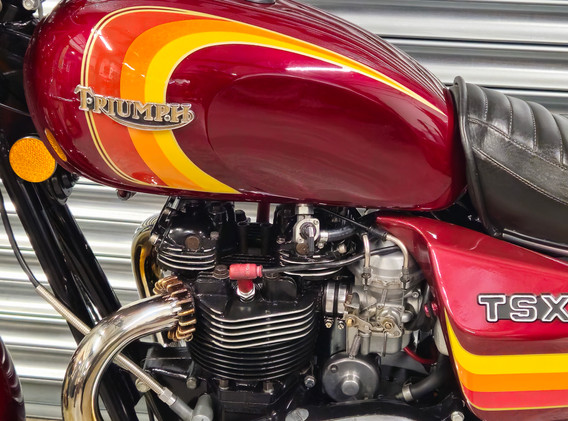 1983 TRIUMPH BONNEVILLE T140 TSX. STUNNING RARE CLASSIC