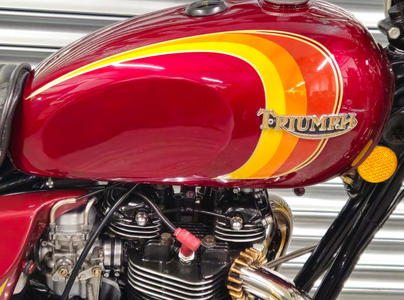 1983 TRIUMPH BONNEVILLE T140 TSX. STUNNING RARE CLASSIC